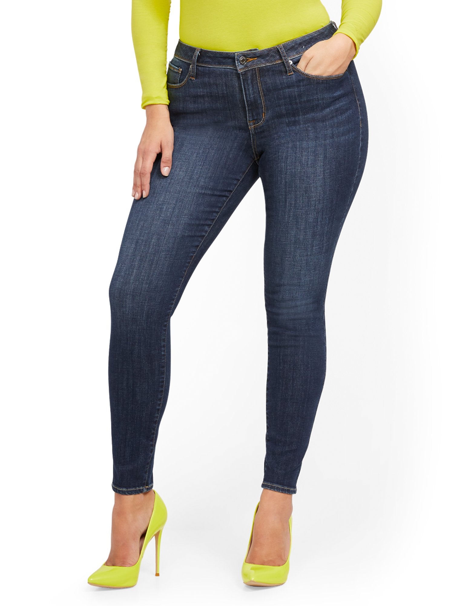 Sunday Mid-Rise Super-Skinny Jeans - Moonlight Blue – New York & Company