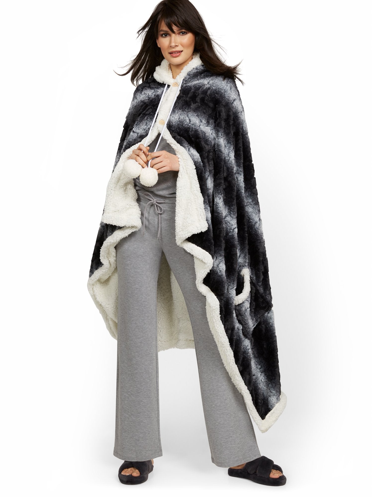 Shady Ultra Plush Snuggle Hoodie Robe - NY&C x Chic Home – New York ...