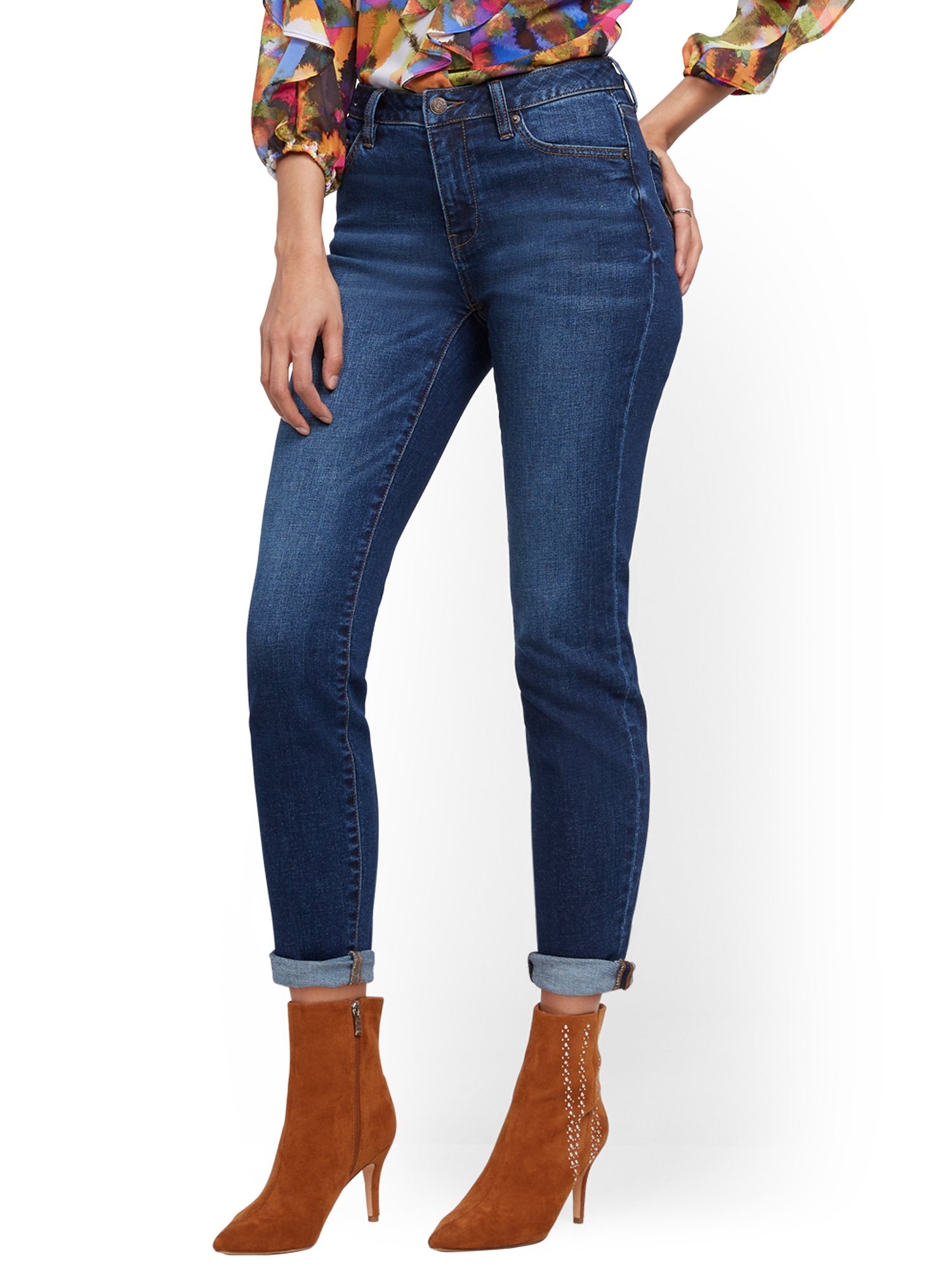 High-Waisted Curvy Boyfriend Jeans - Foxy Blue – New York & Company